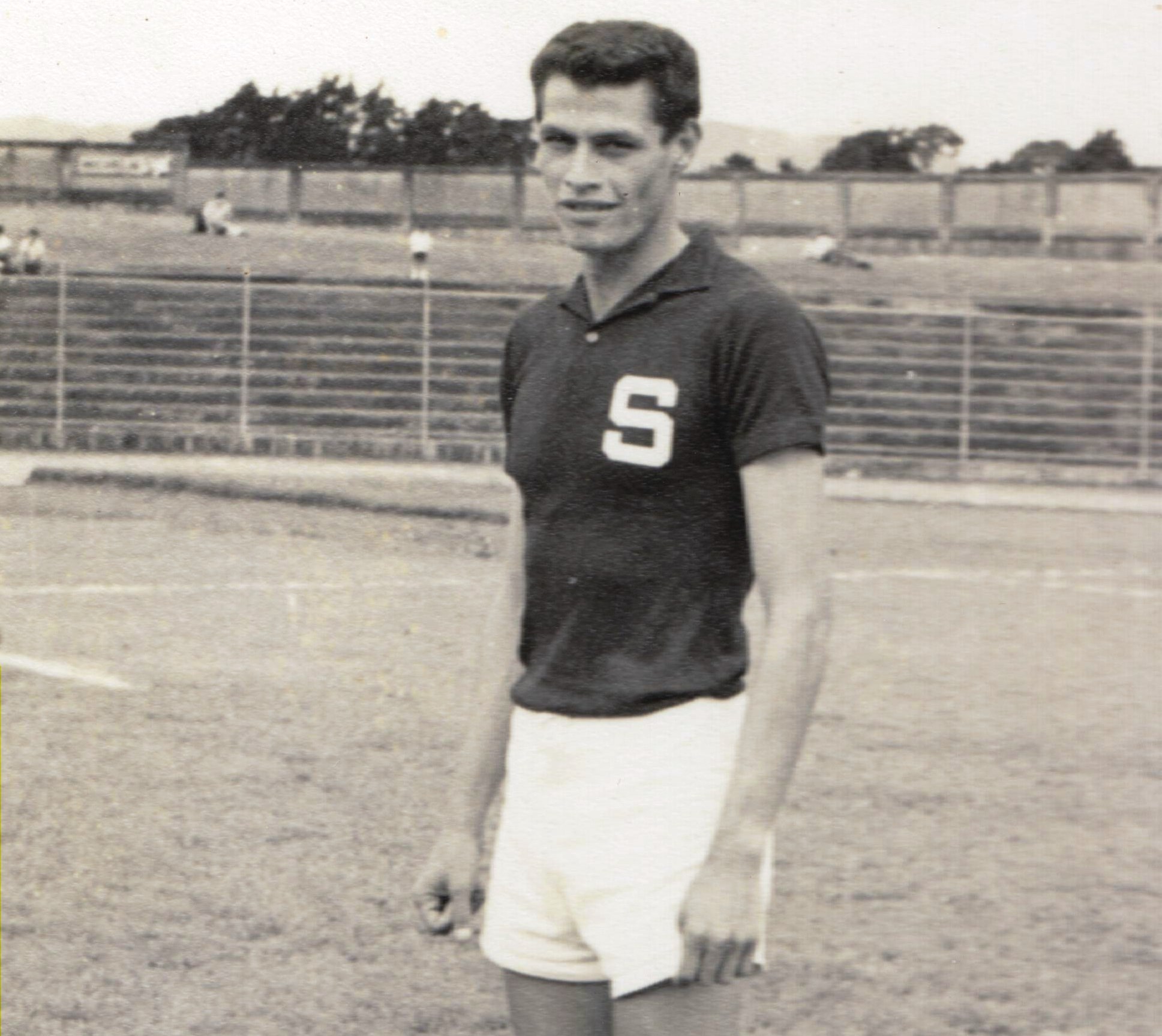 Eduardo “Flaco” Chavarría hizo el primer gol tico en el Saprissa ...